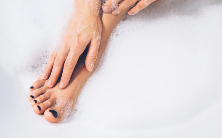 12 Mistakes We Make in The Shower and How To Fix Them – Habits & Routines