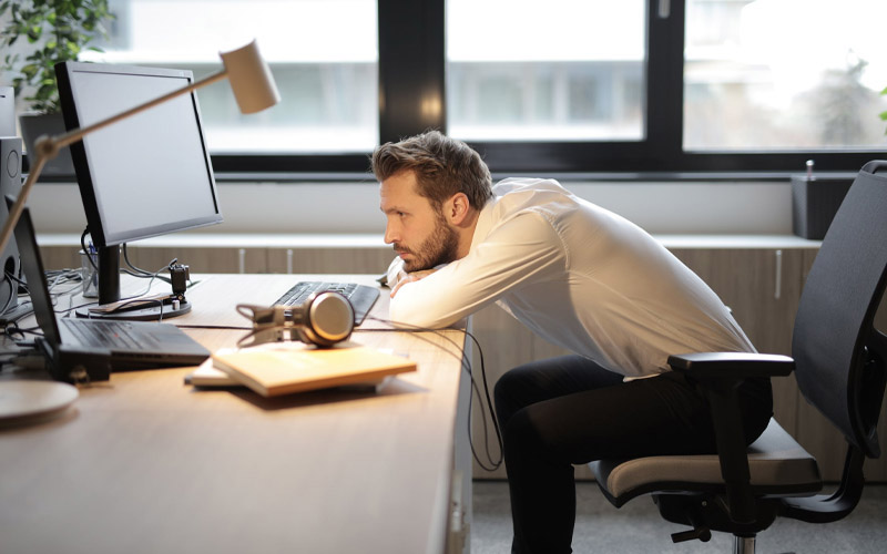 10 Mistakes People Over 40 Tend to Make – Habits & Routines