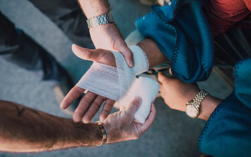 First-Aid Tips to Remember in Case of Emergency – Habits & Routines