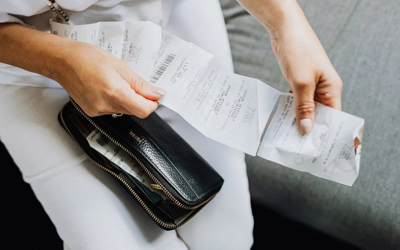 You Should Always Save These Receipts, Here’ Why – Habits & Routines