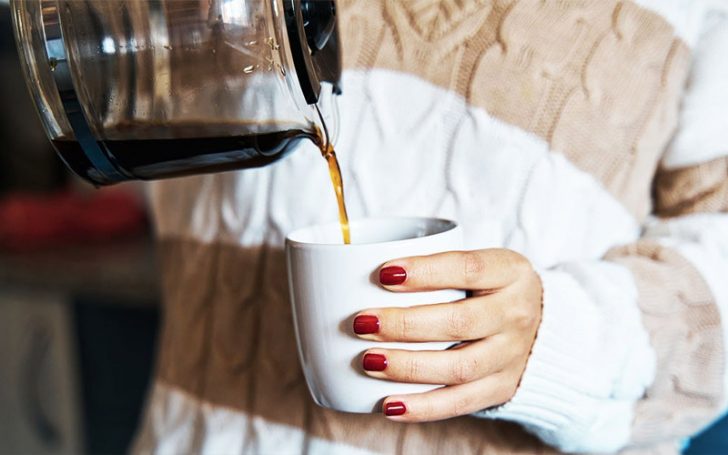 What Drinking Coffee Before Breakfast Does to Your Body – Habits & Routines